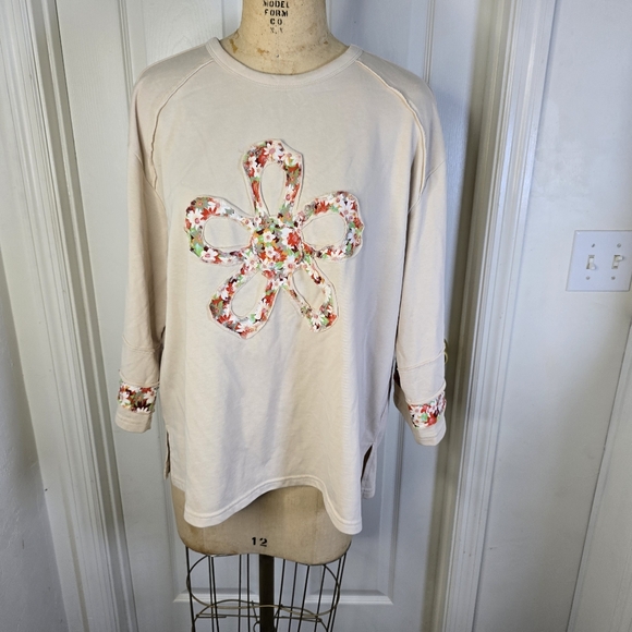 easel | Tops | Easel Tan Flower Appliqu Womens 2 Sleeve Sweatshirt L ...